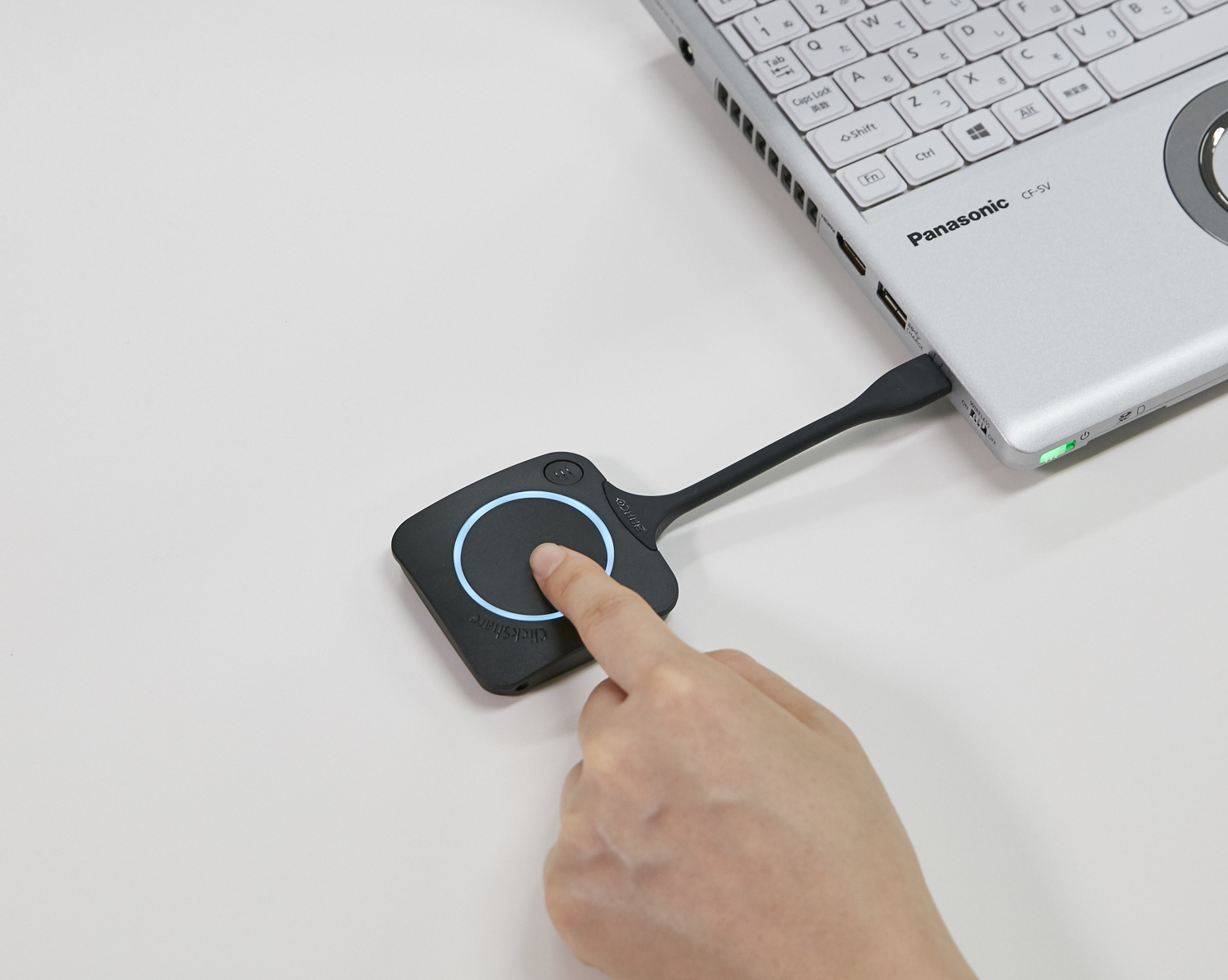 ワイヤレスで簡単に画面共有できる「ClickShare(クリックシェア)」 | あ、そんなことまで。｜電音エンジニアリングの情報発信サイト